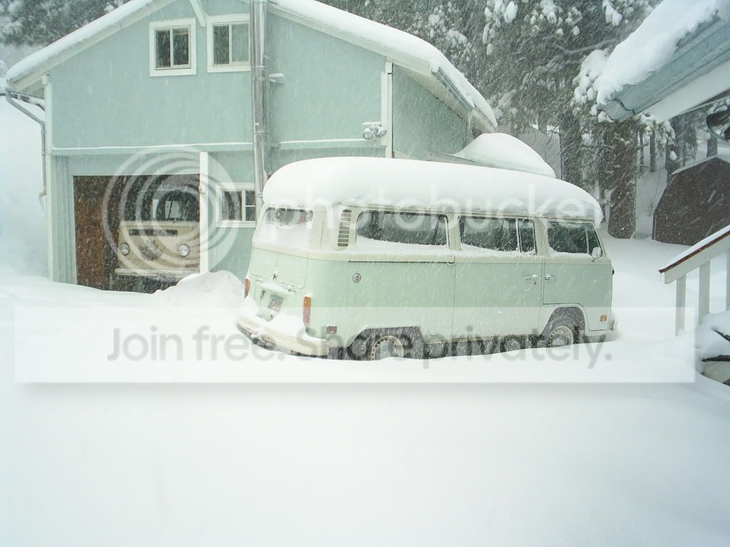 TheSamba.com :: Bay Window Bus - View topic - Pictures of Bays in Snow