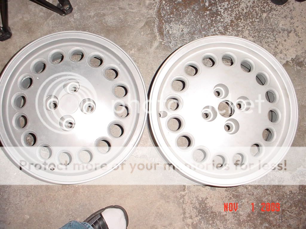 Wheels / Tires: Set Of 4-Bolt Pizza Wheels
