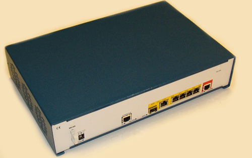 Oneaccess ONE700-1P Gb5T Multi-Servizio di accesso router-Include IVA e ...